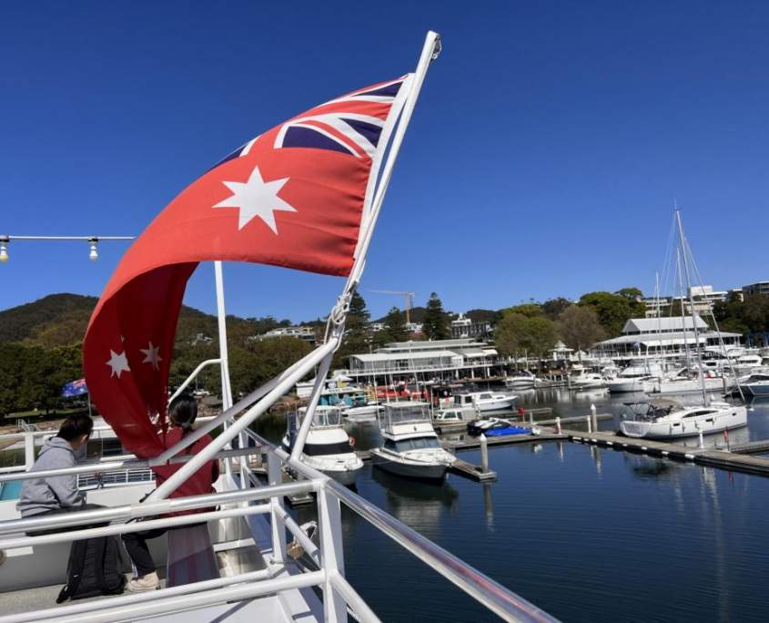 Port Stephens Dolphin Cruise: Fun for the Whole Family - AdventureHQ ...