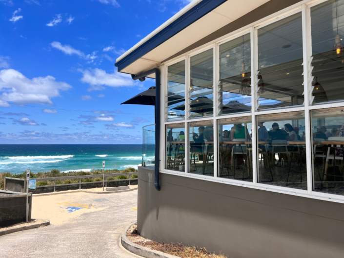 Soak Up The Sun at Elouera Beach - AdventureHQ | Travel