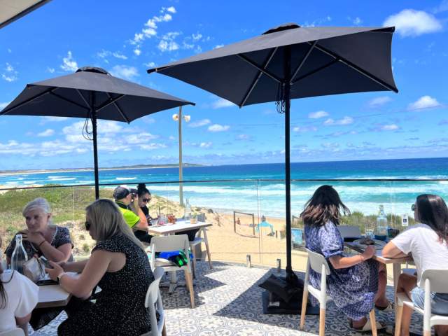 Soak Up The Sun at Elouera Beach - AdventureHQ | Travel